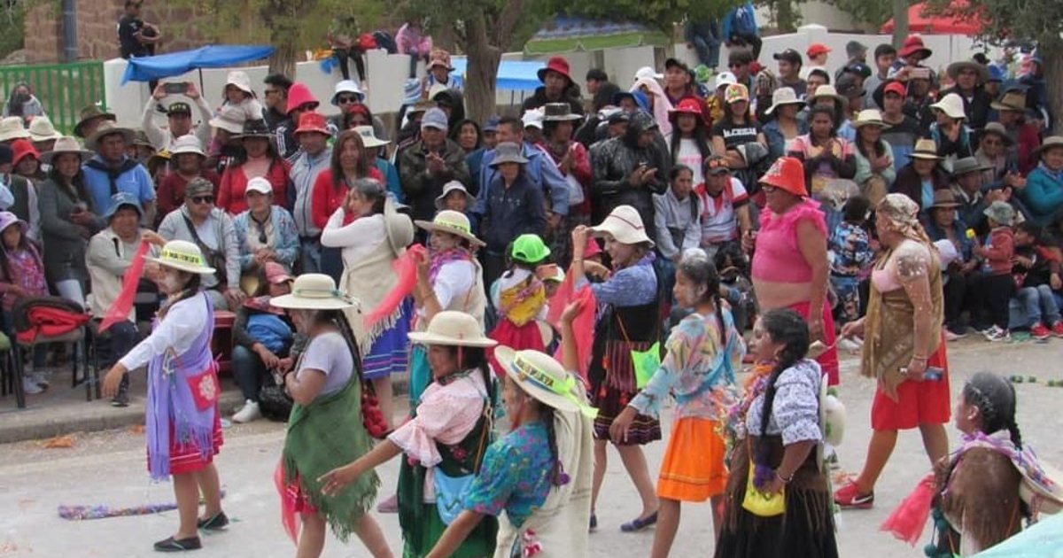 Loco carnaval en las alturas de la Puna