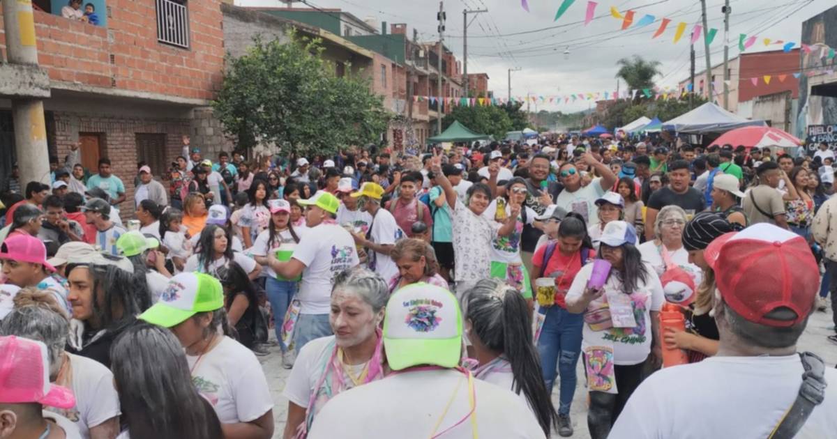 Carnaval de Flores: El Chingo vive su fiesta