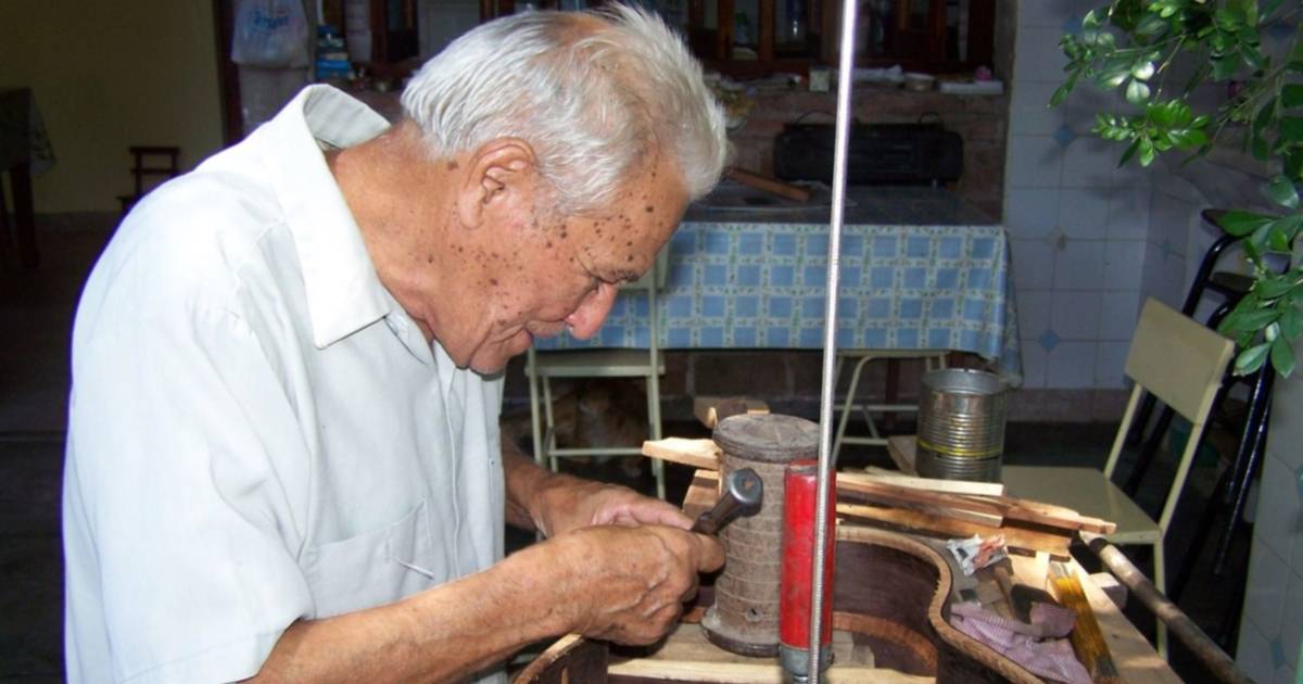 Gregorio”Goyito” Velázquez, el artesano de la madera