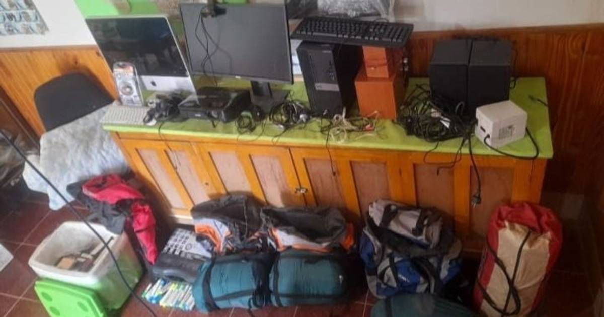 Detenidos por sustraer bienes de una escuela y darse a la fuga