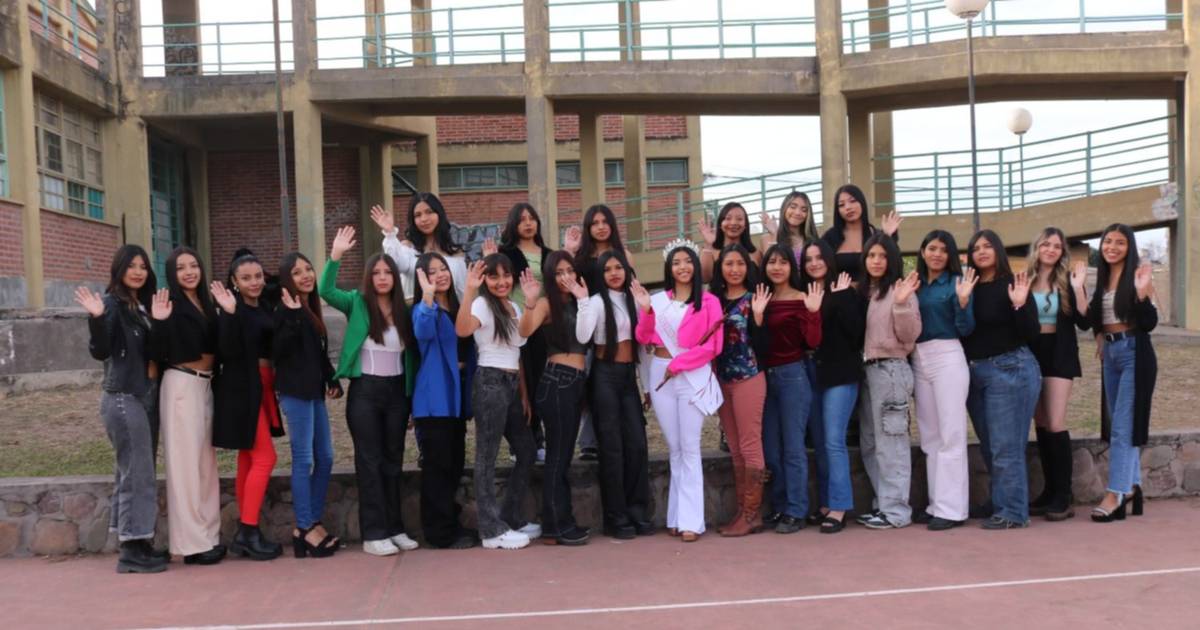 El "Secu 1" proclamará a su nueva soberana