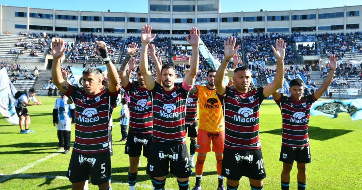 "Vamos partido a partido, continuamos punteros"