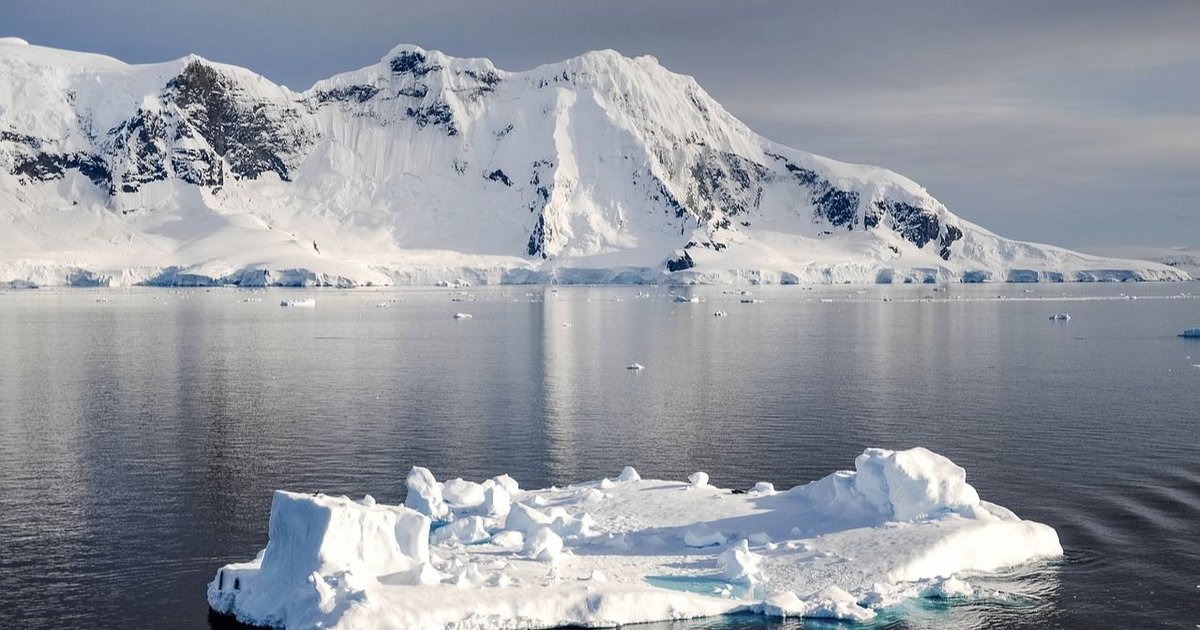 Descubren un paisaje "congelado en el tiempo" bajo el hielo de la Antártida